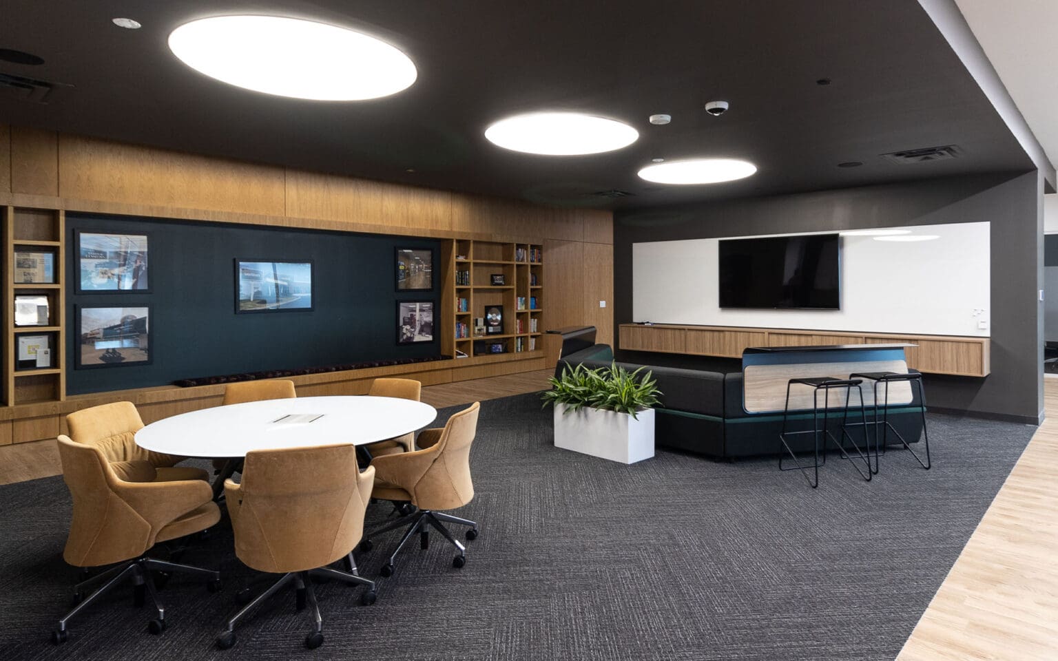 Dreamwalls Glass Marker Boards at Round Room
